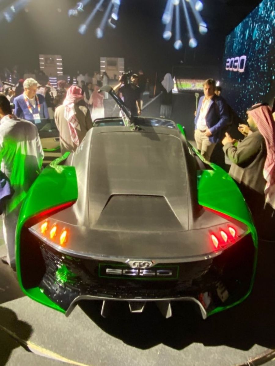 StriveME - سيارة المستقبل 2030: سيارة سعودية من المستقبل!!